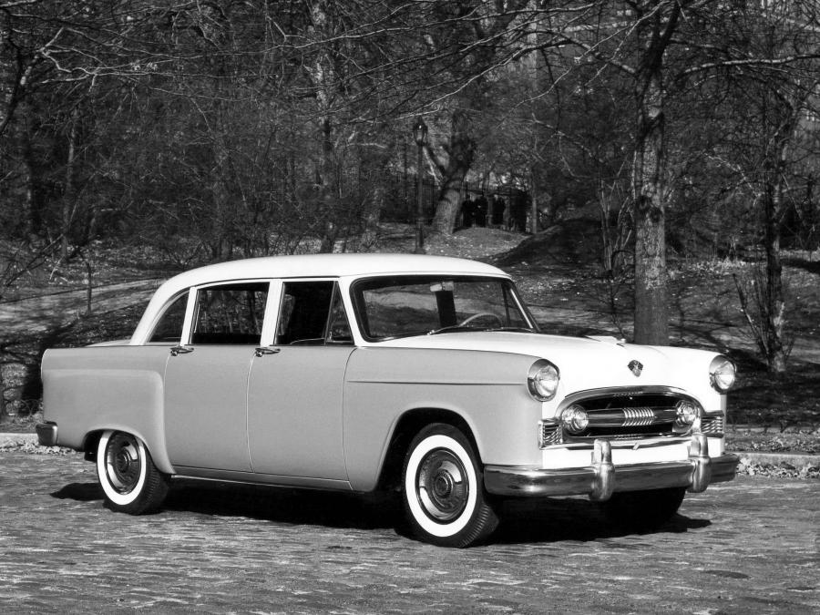 Checker Model A8 1956 года выпуска. Фото 1. VERcity